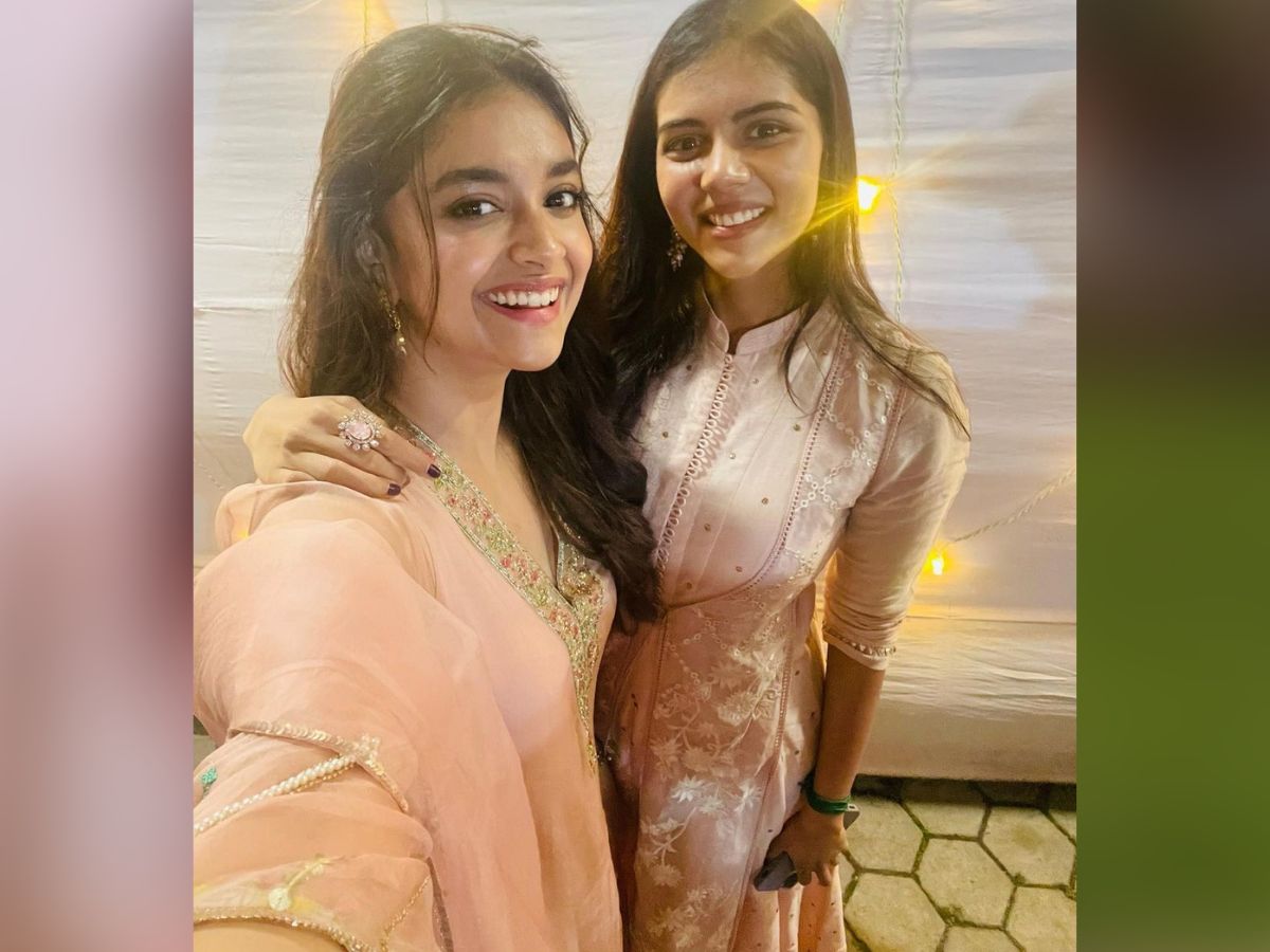 Keerthy Suresh: रजनीकांत की 'बहन' का दिखा बिंदास लुक, एक्ट्रेस को ...