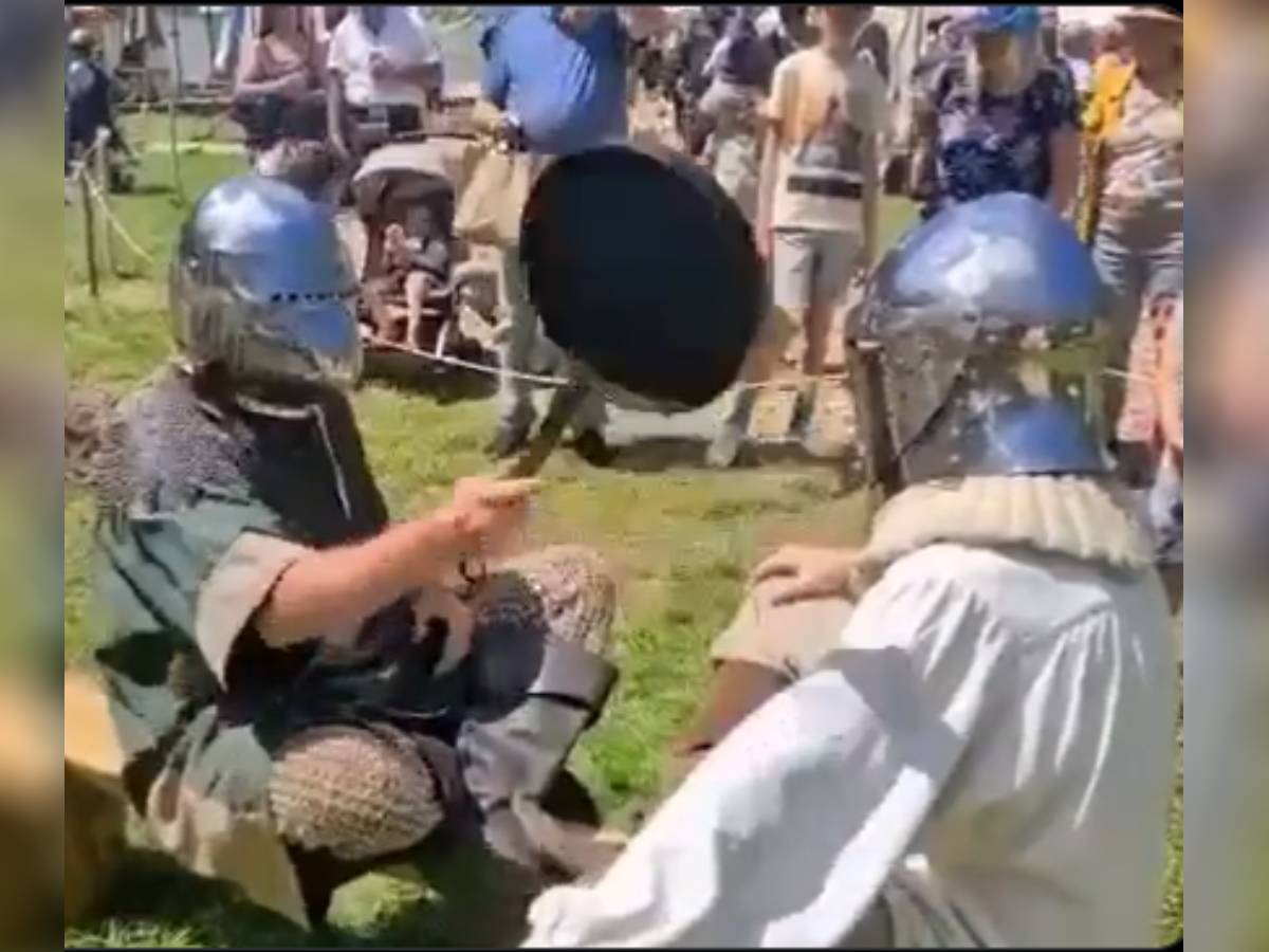 Funny Video : वायरल हो रहा है 'तवामार प्रतियोगिता' का वीडियो, देखकर ...