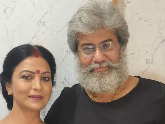 Nilima Singh Anniversary: अक्षरा सिंह की मम्मी-पापा की शादी को हुए 33 ...