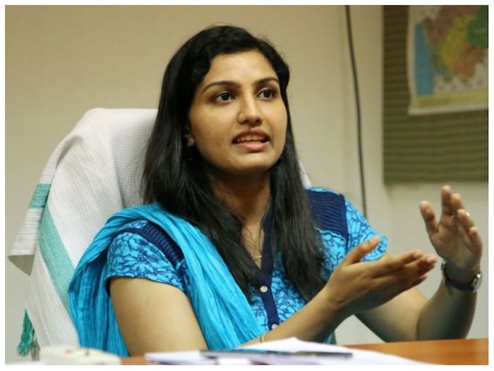 Success Story: IAS बनने के लिए छोड़ी डॉक्टरी, रेनू राज ने ऐसे हासिल की ...