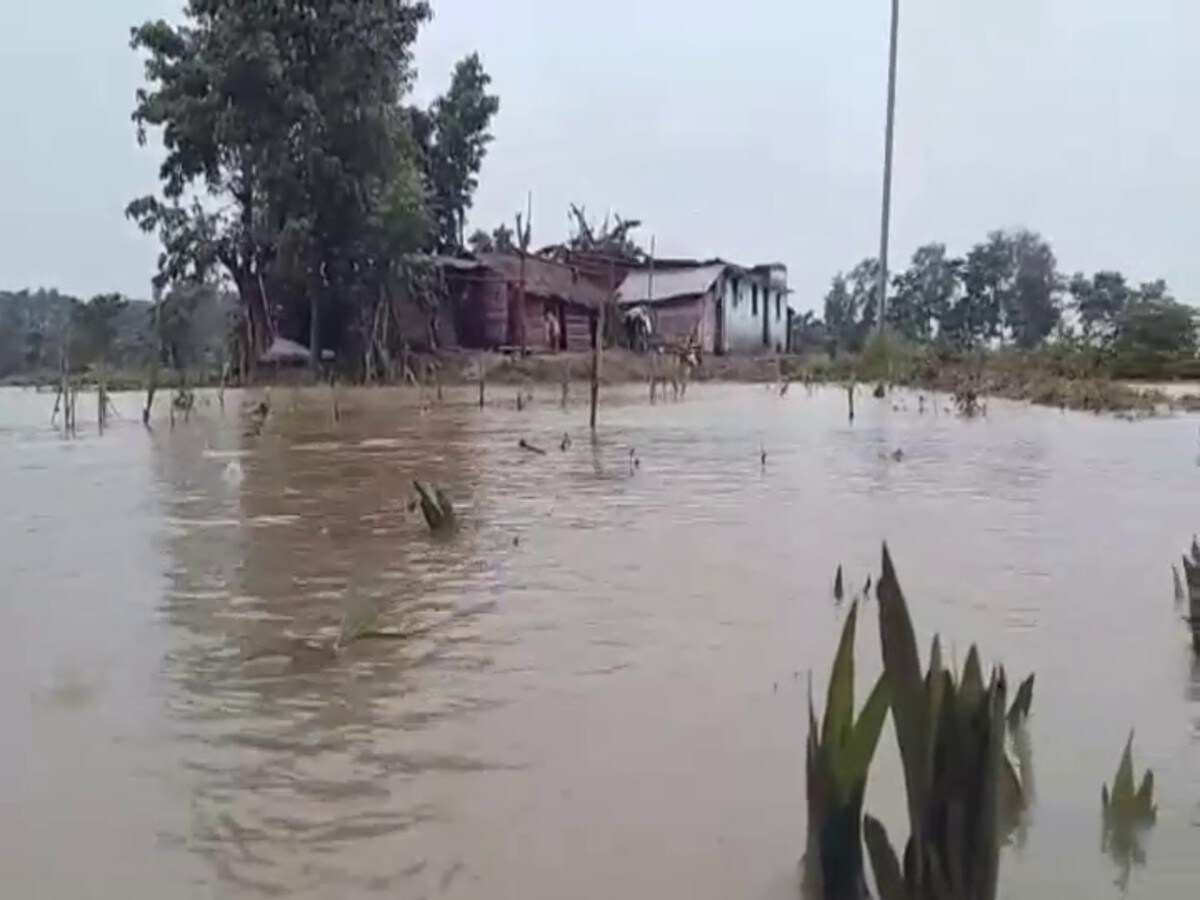 नेपाल की बारिश का असर पूर्वी चंपारण पर, मोतिहारी और शिवहर का सड़क संपर्क टूटा - effect of nepal ...