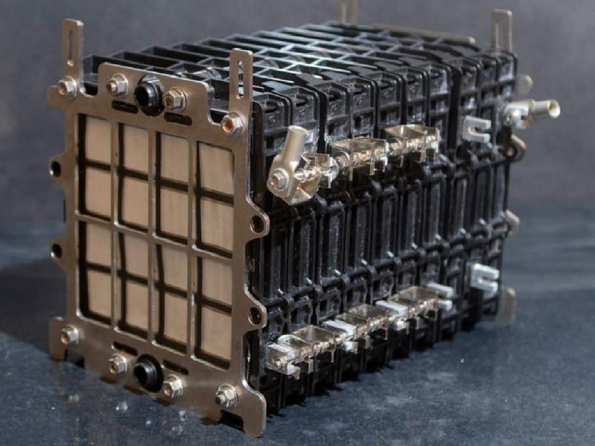 कैसे काम करती हैं एल्यूमीनियम एयर बैटरी? आम बैटरियों से किस तरह बेहतर ...