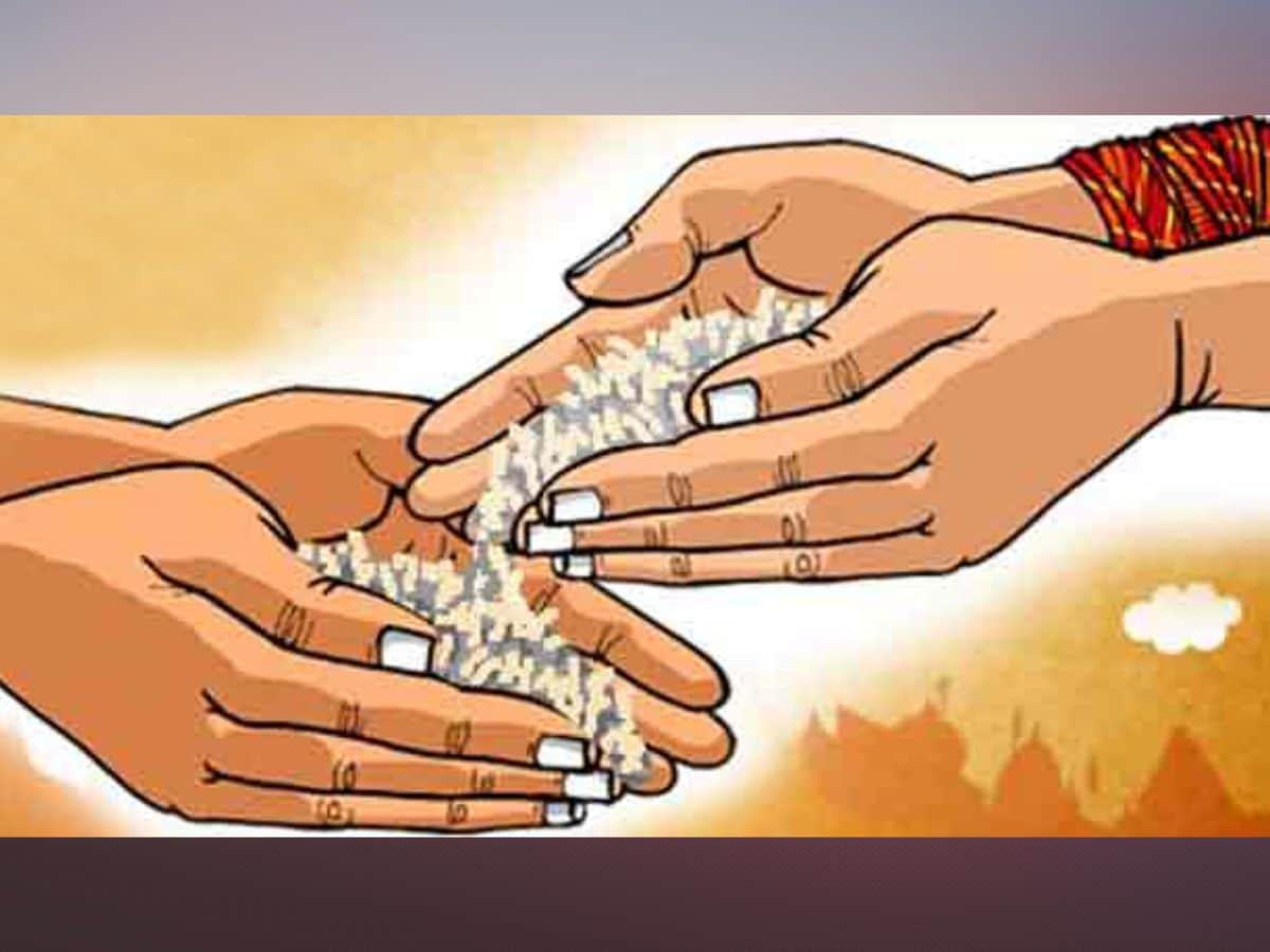 साधु क्यों करते हैं भिक्षाटन? जानिए क्या है इसका महत्व - know why saint ...