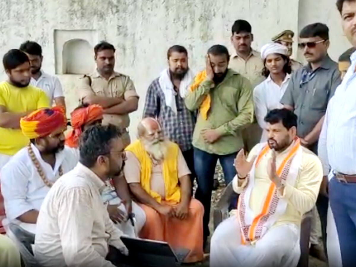 सांसद बृजभूषण शरण सिंह ने अयोध्या में सुरक्षा बैरियर हटाने की क्यों रखी ...