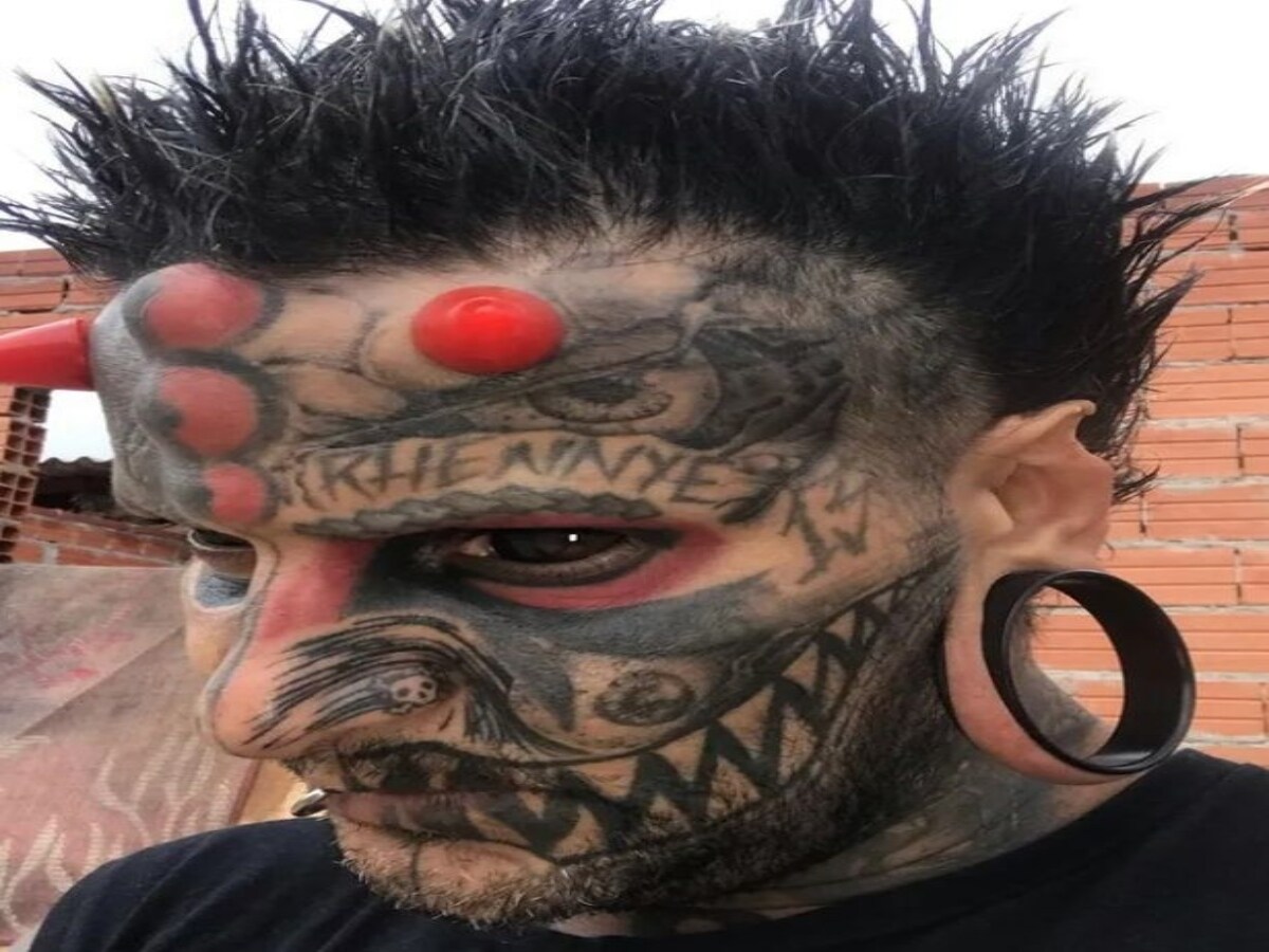 14 साल में मासूम बच्चे से जीता-जागता शैतान बन गया शख्स, चर्च के दरवाजे ...