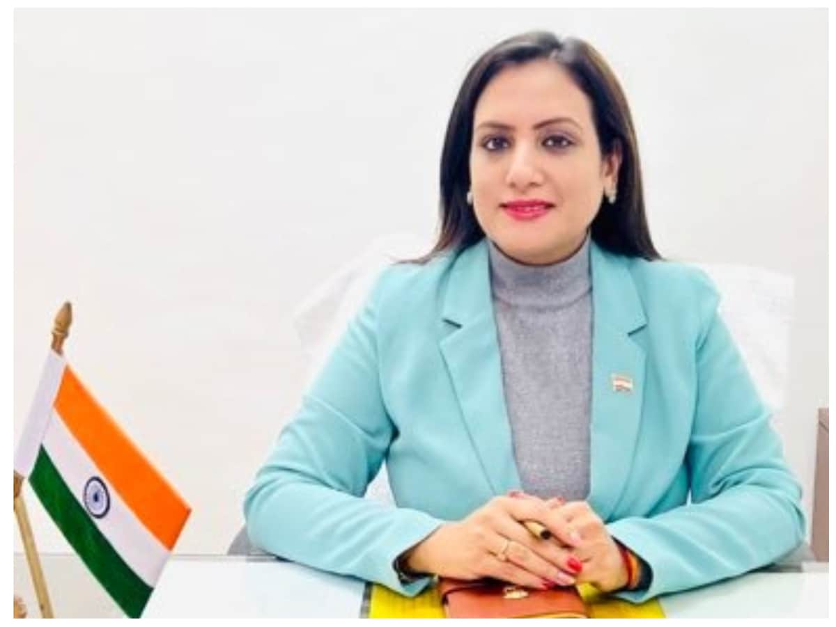 Success Story: कंपनी सचिव से बन गईं IAS, एक आर्टिकल ने बदल दी सोनल गोयल ...