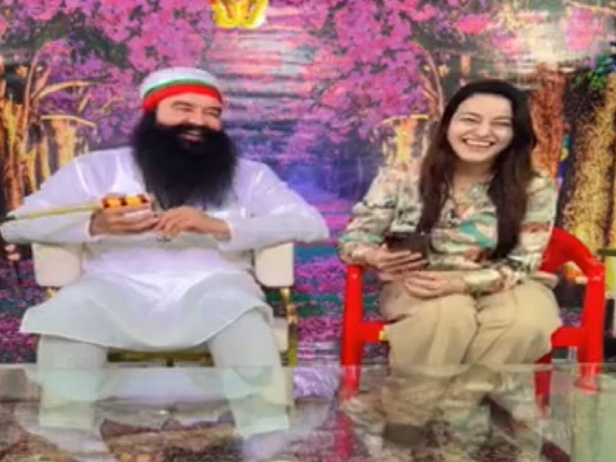 VIDEO: फिर पुराने रंग में नजर आया राम रहीम, इंस्टाग्राम पर आया Live ...