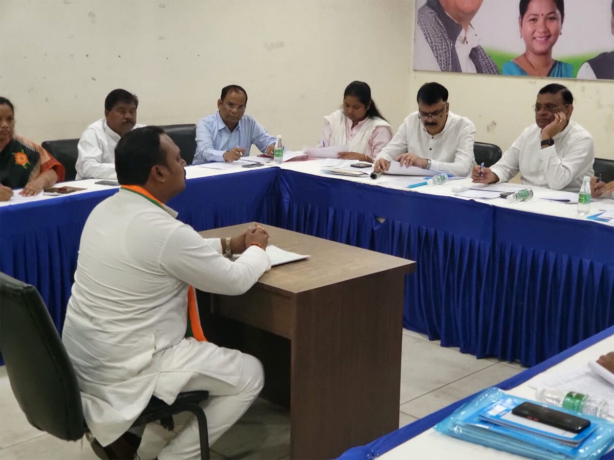 झारखंड कांग्रेस में जिलाध्यक्ष पद के लिये चल रहा साक्षात्कार, सबसे ...