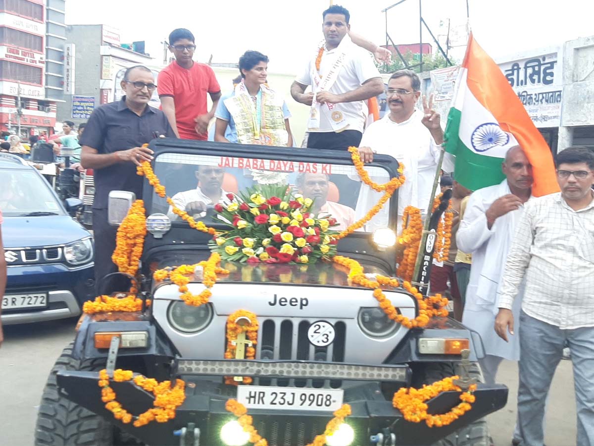 CWG Medal Winner: ब्रॉन्ज मेडल जीतकर भिवानी पहुंची बॉक्सर बेटी जैस्मिन ...