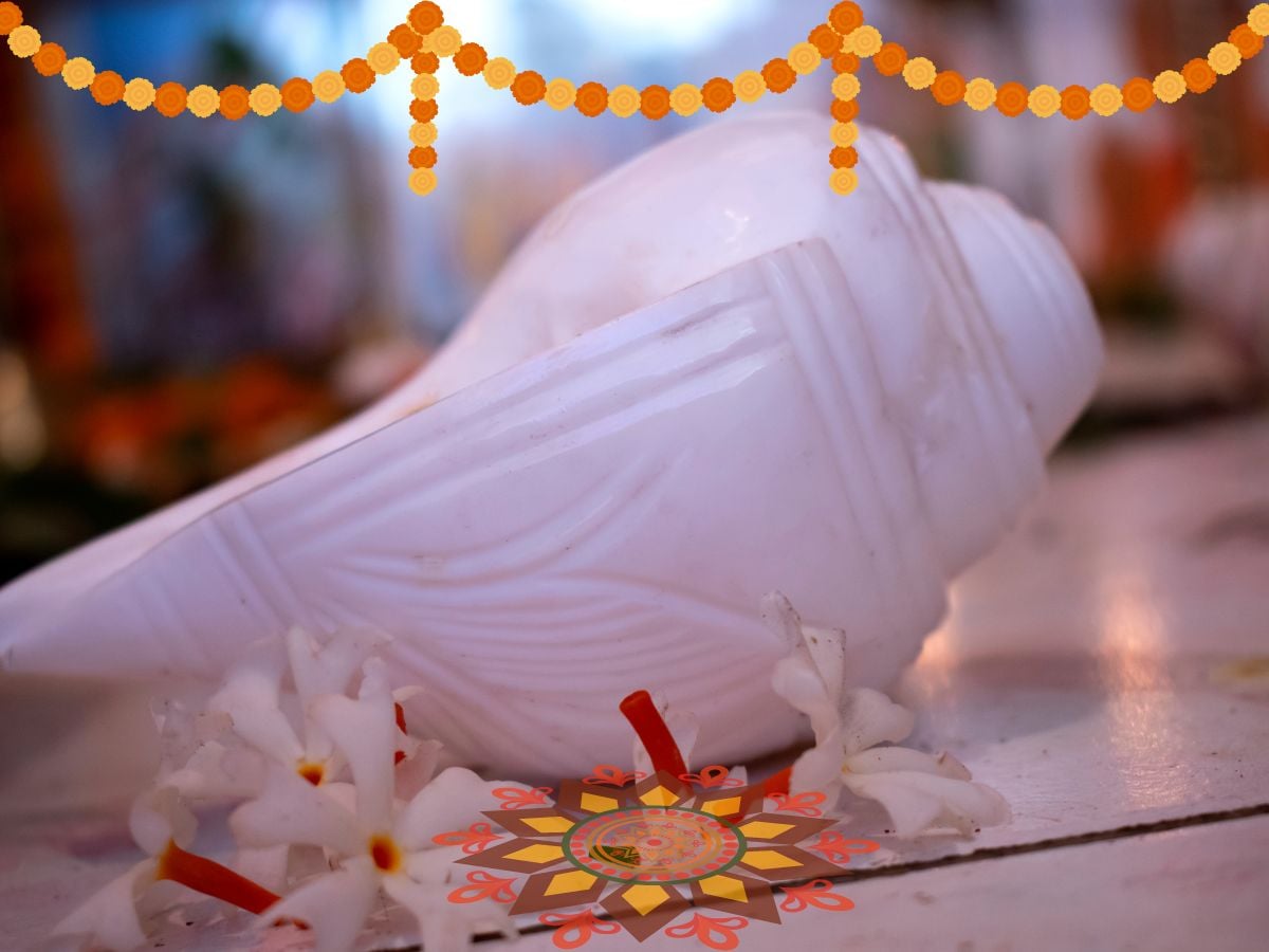 दक्षिणावर्ती शंख घर में रखने से कभी खाली नहीं होगी तिजोरी, बनी रहेगी ...