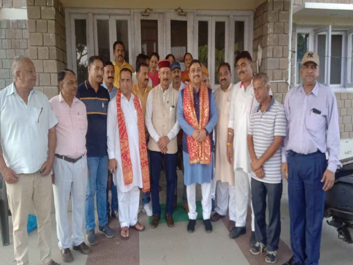 HP Elections: पूर्व मंत्री रविन्द्र रवि, अध्यक्ष सुरेश कश्यप और संगठन ...