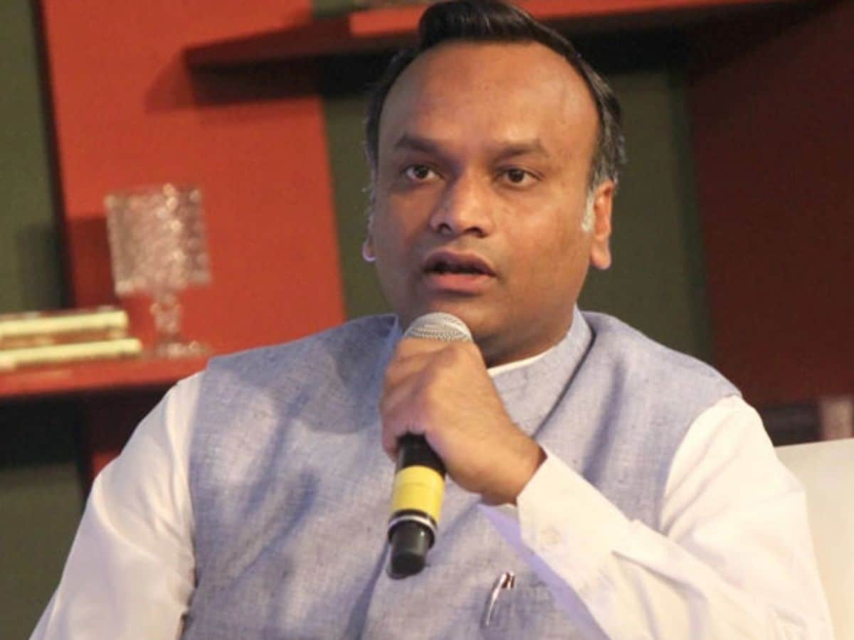 विधायक प्रियांक खड़गे बोले- ऐसा नहीं है कि गांधी परिवार के बिना काम नहीं कर सकते, लेकिन वे ...