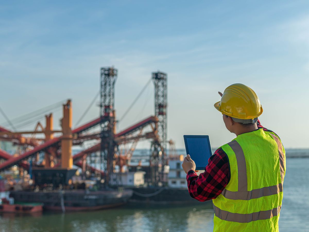 Marine engineering: क्‍या है मरीन इंजीनियरिंग, कैसे बनाएं इसमें करियर ...