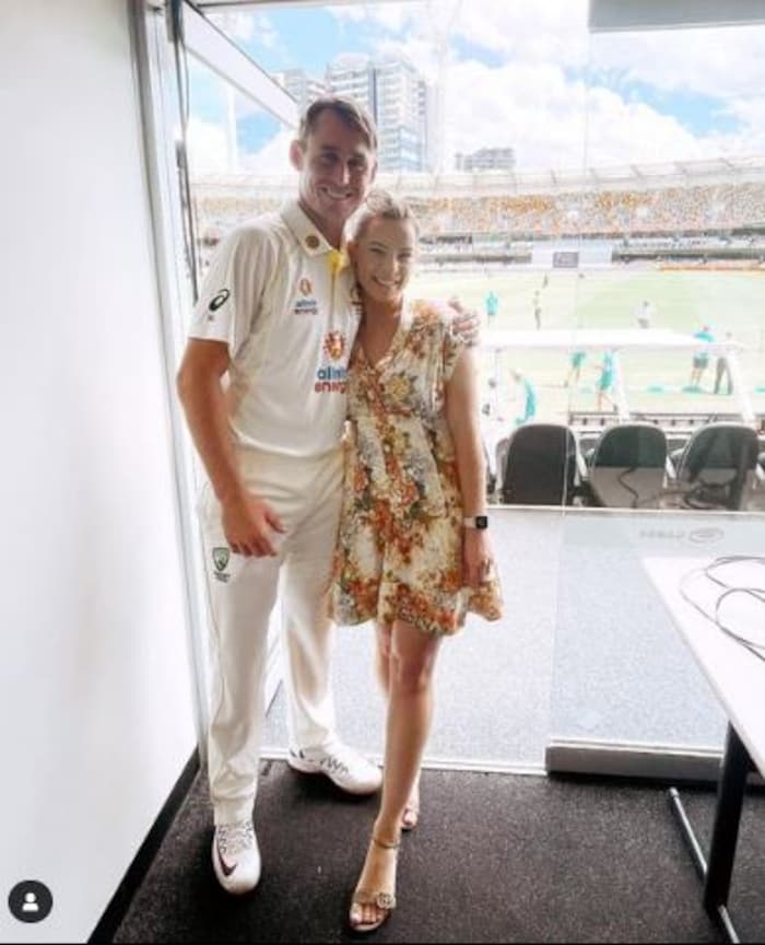 पापा बनने वाला है ये कंगारू क्रिकेटर, सोशल मीडिया पर शेयर की वाइफ की ...