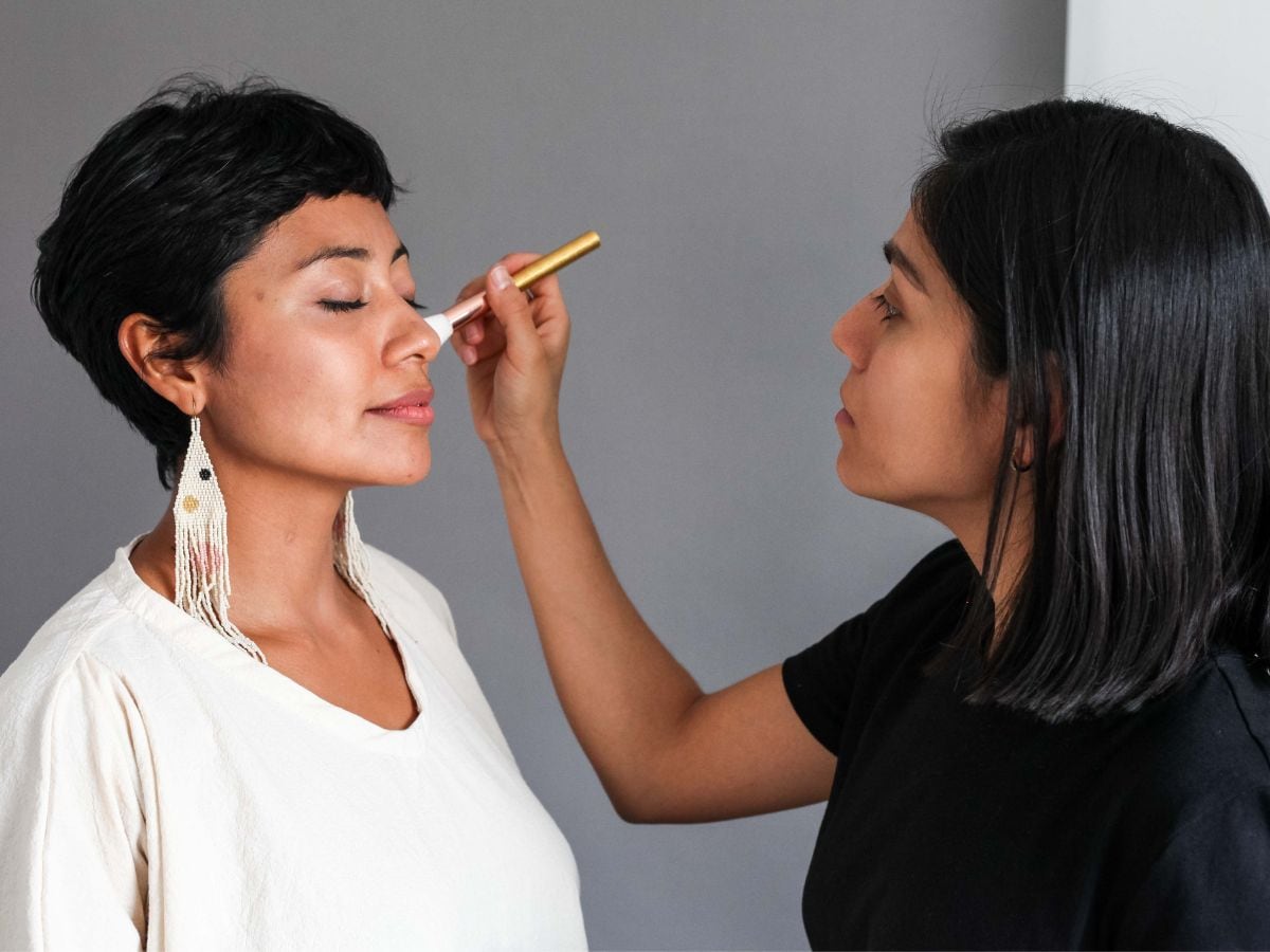 Nose Makeup In Hindi