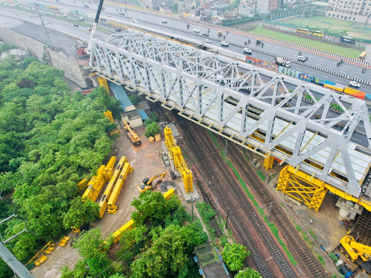 PHOTOS: 125 मीटर लंबा, 2270 टन वजनी; इतना खास है देश का सबसे वजनी ट्रस ...