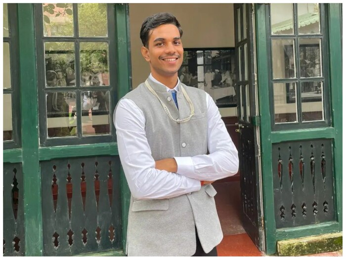 Success Story: भाई की मौत ने तोड़ी उम्मीद, आसान नहीं था IAS अर्पित ... Success Story: भाई की मौत ने तोड़ी उम्मीद, आसान नहीं था IAS अर्पित ...