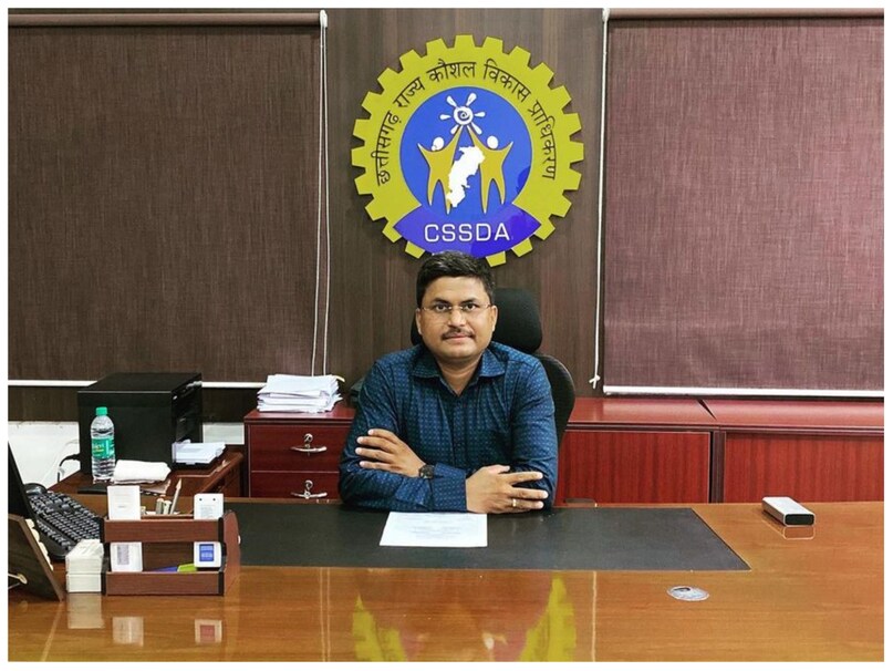 Success Story: जिद हो तो ऐसी! PCS परीक्षा में हुए 10 बार फेल, बिना हार ...