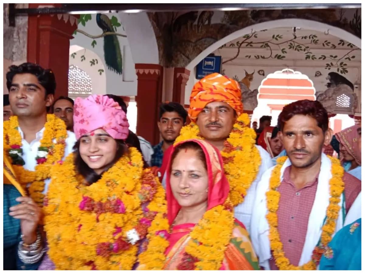 Success Story: पापा से किया था अफसर बिटिया बनने का वादा, 22 साल में IAS ...