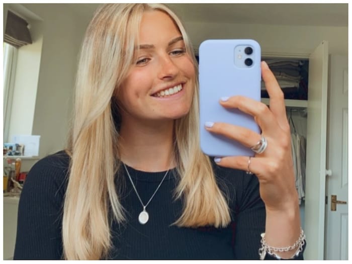 खूबसूरती में हॉलीवुड एक्ट्रेस को मात देती है यह क्रिकेटर, स्माइल बना ...