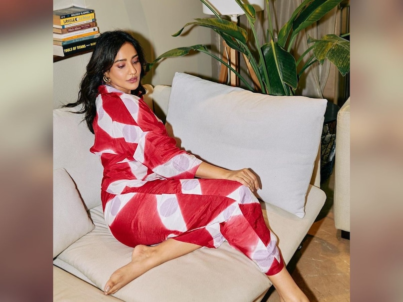 Neha Sharma Pics: 'इज्जत नाम का ख्याल भी नही है'... नेहा शर्मा की ...