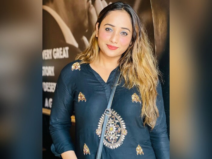 Rani Chatterjee Post: रानी चटर्जी ने फ्लॉन्ट किया सादगी भरी खूबसूरती तो ...