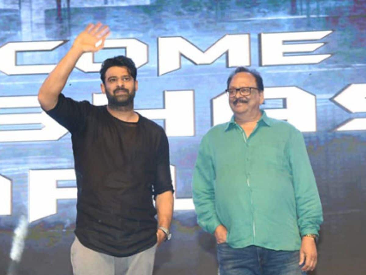 Krishnam Raju Death: साउथ इंडस्ट्री में शोक की लहर, प्रभास के मामा और ...