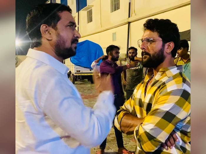 Bhojpuri Film: खेसारी लाल यादव की फिल्म में हुई भोजपुरी के दमदार विलेन ...