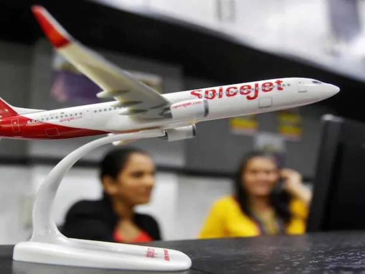 SpiceJet एयरलाइंस को एक और बड़ा झटका, DGCA ने 2 बोइंग विमानों को उड़ान ...