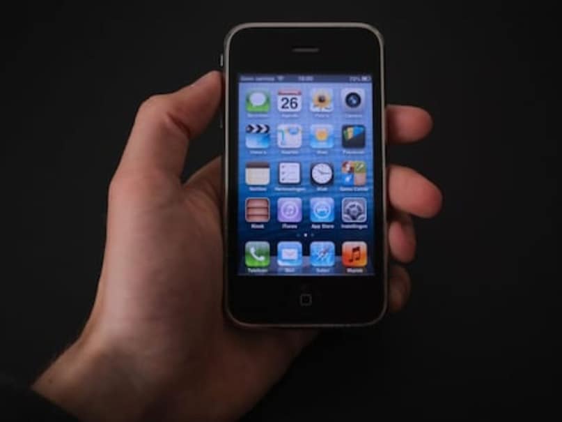 तस्वीरों में: iPhone के 15 वर्षों का सफर, कीमत के साथ-साथ बढ़ती ही गई ...