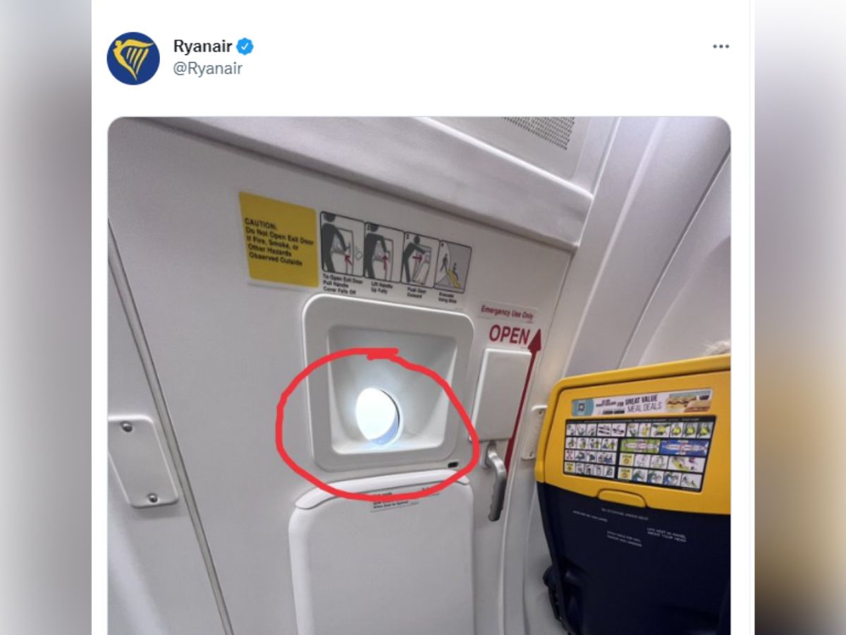 फ्लाइट में विंडो सीट ना मिलने पर यात्री ने की शिकायत, एयरलाइन कंपनी ने ...