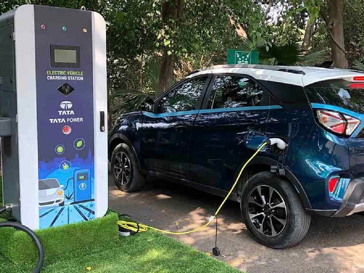 इलेक्ट्रिक कारों से अब लंबी यात्रा करना होगा आसान, नहीं होगी चार्जिंग की टेंशन - tata power sets ...