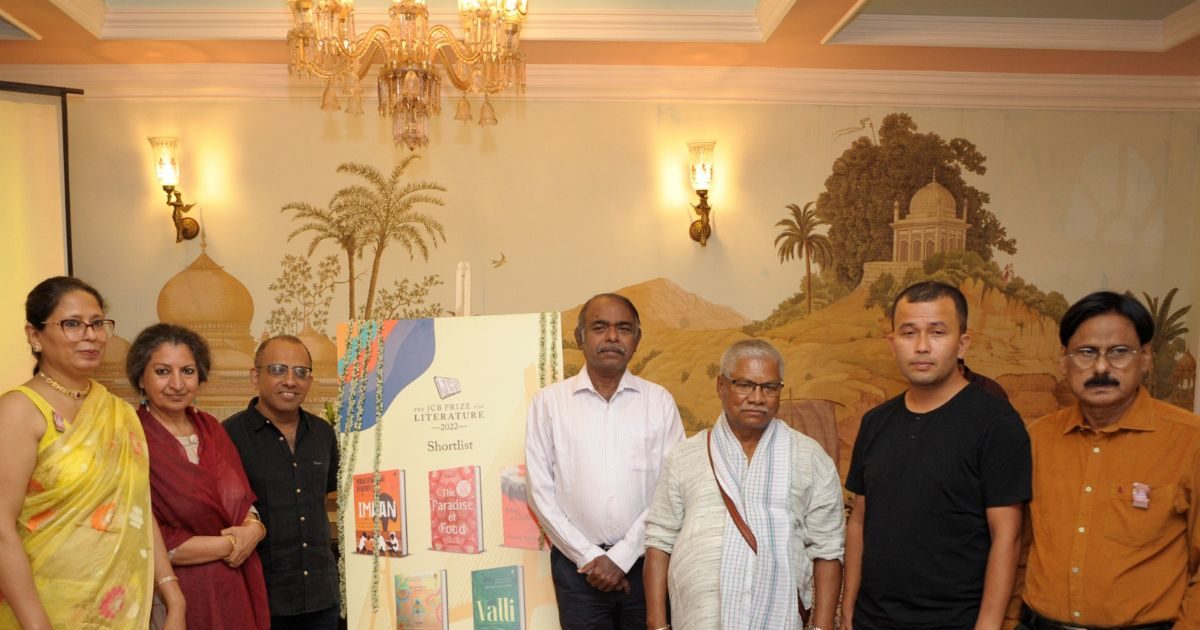 JCB Prize: मनोरंजन ब्यापारी और खालिद जावेद सहित 5 लेखक अंतिम सूची में ...