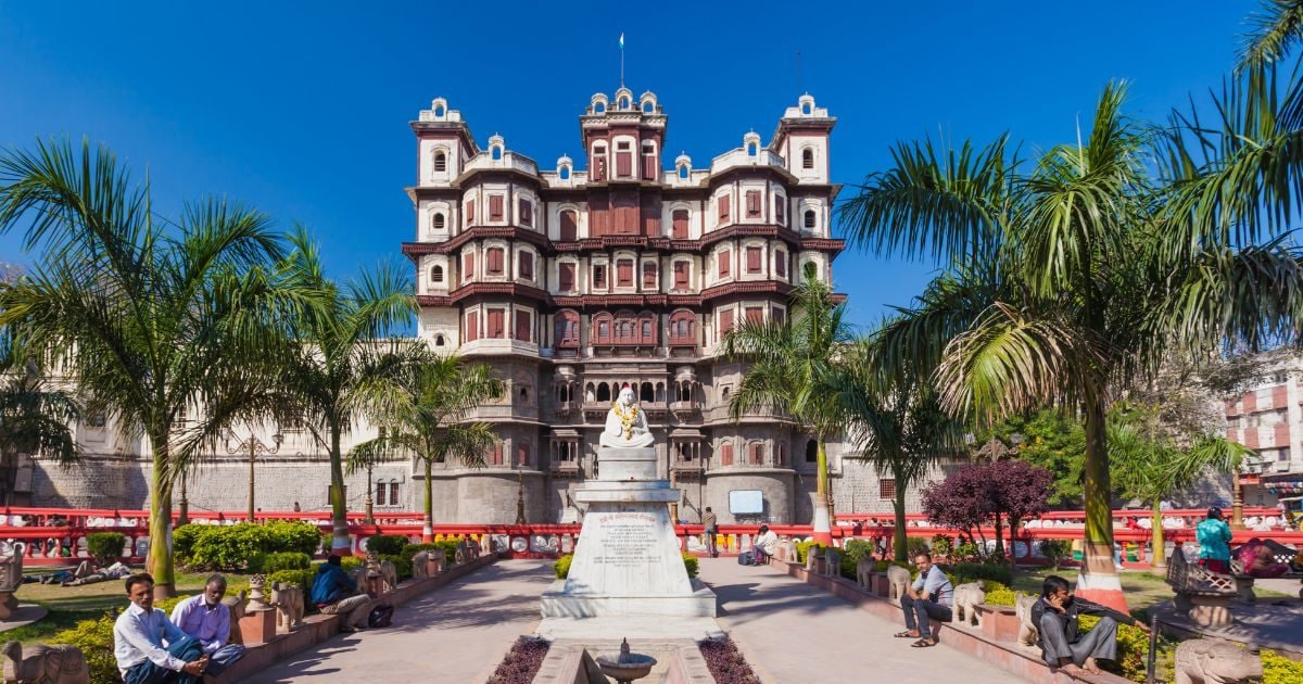 ये हैं इंदौर में घूमने के बेस्ट टूरिस्ट स्पॉट्स, सैर के दौरान जरूर करें ...