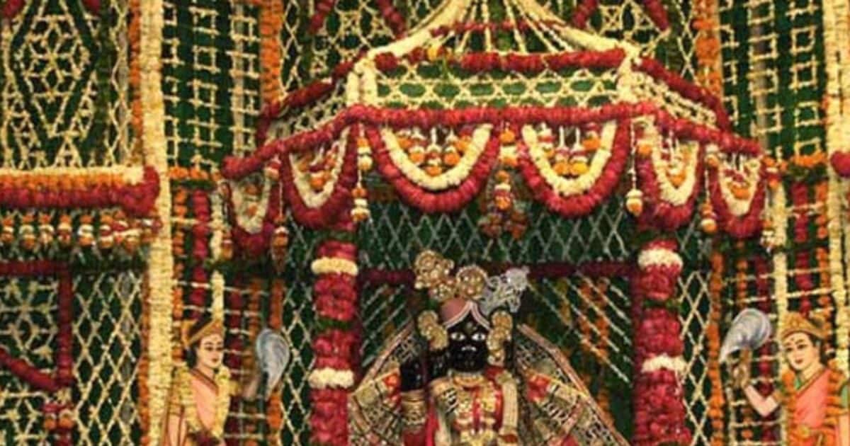 Banke Bihari Temple: जमीन से प्रकट हुई थी बांके बिहारी की मूर्ति, जानें ...