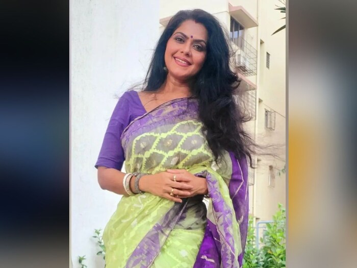 Rinku Ghosh Pics: दशहरा पर बंगाली बौदी के लुक में नजर आईं भोजपुरी ...