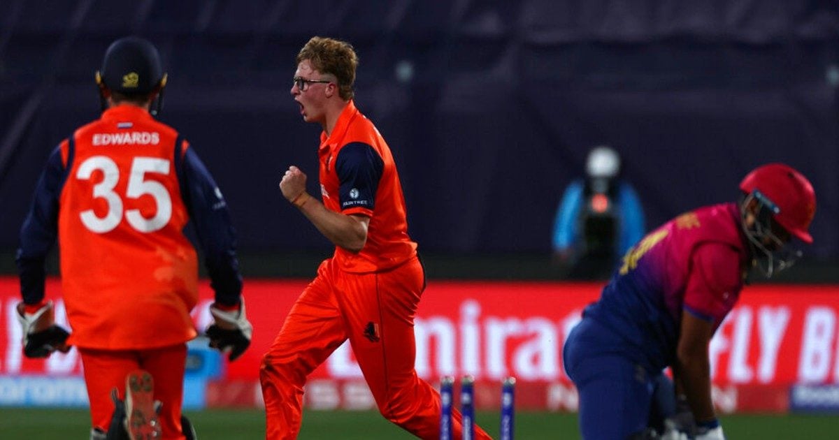 VIDEO: यूएई की जीत पर जमकर नाचे डच खिलाड़ी, होटल रूम में मचाया गर्दा ...