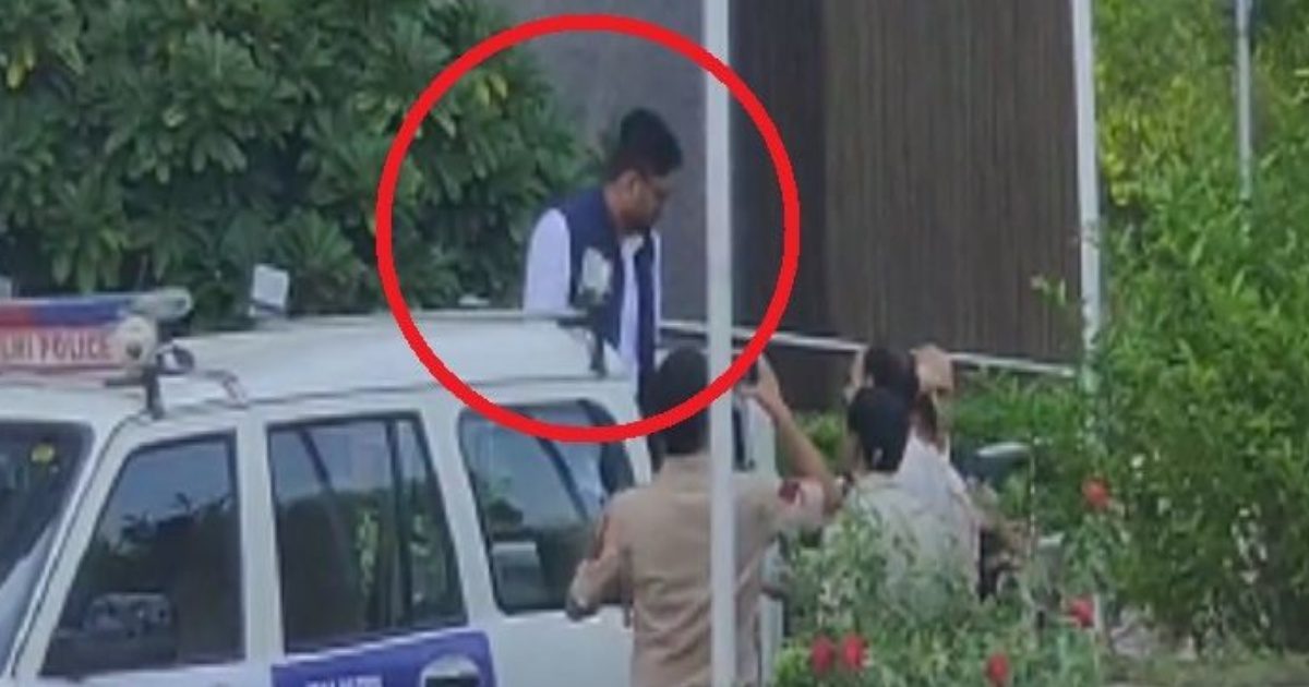 AAP Gujarat Gopal Italia: PM मोदी के ख‍िलाफ अमर्याद‍ित ट‍िप्‍पणी करने पर फंसे गोपाल इटाल‍िया ...