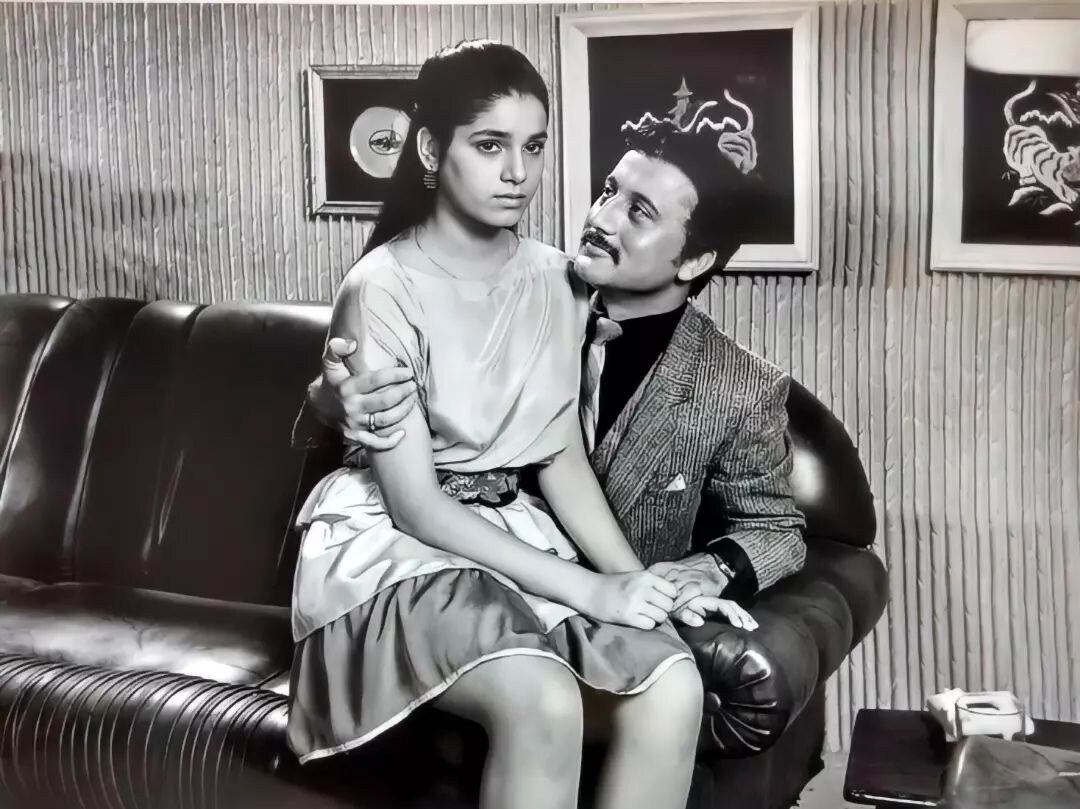 पहचान कौन! हॉन्ग कॉन्ग में जन्मीं ये लड़की आई थी मुंबई घुमने, फिर ...