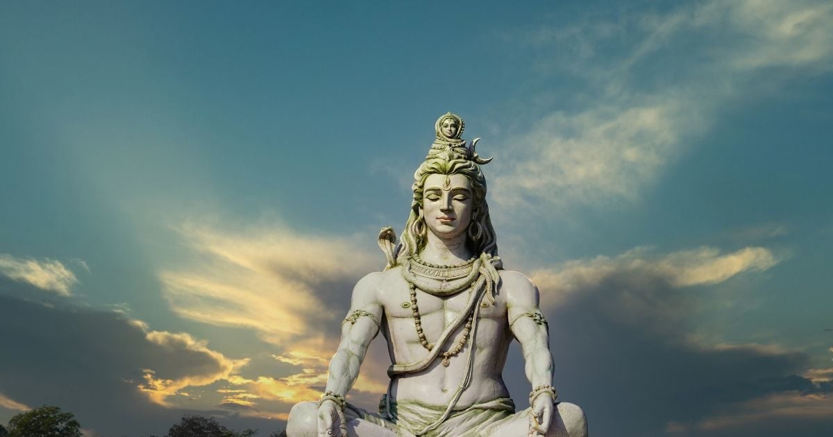 भस्म क्या होता है? भोलेनाथ अपने शरीर पर क्यों लगाते हैं चिता की राख ...