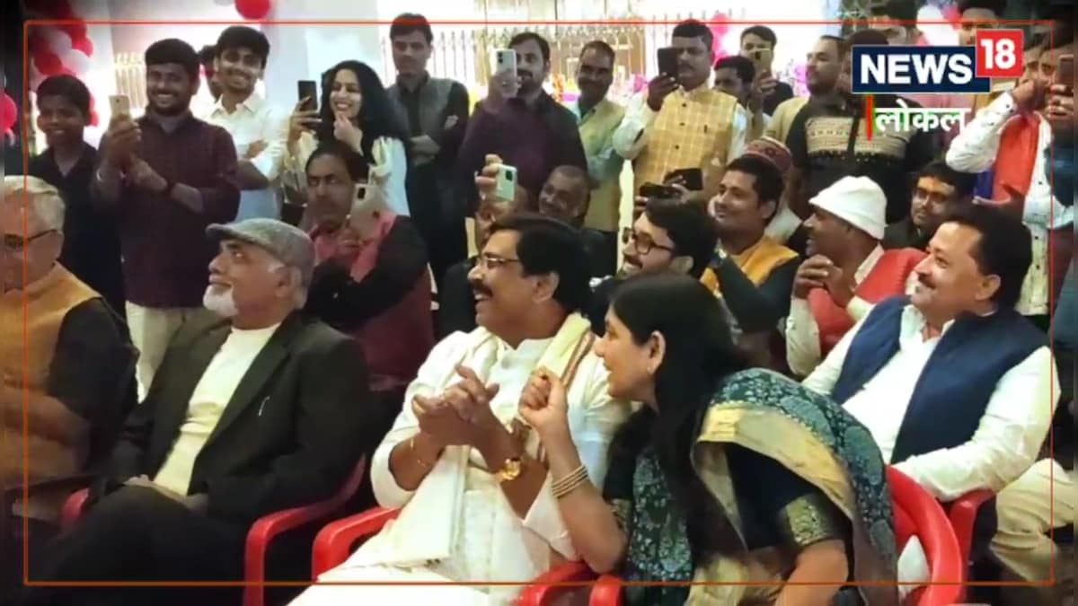 Video: 'आओगे जब तुम साजना...' RJD MLA चेतन आनंद ने गाया गाना तो भावुक ...