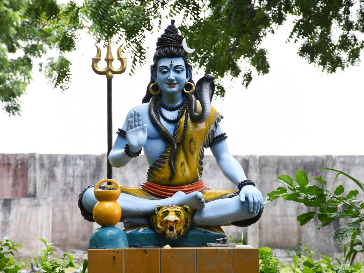 Hanuman Birth Story: भगवान शिव को क्यों बनना पड़ा भिक्षु? जानें हनुमान ...