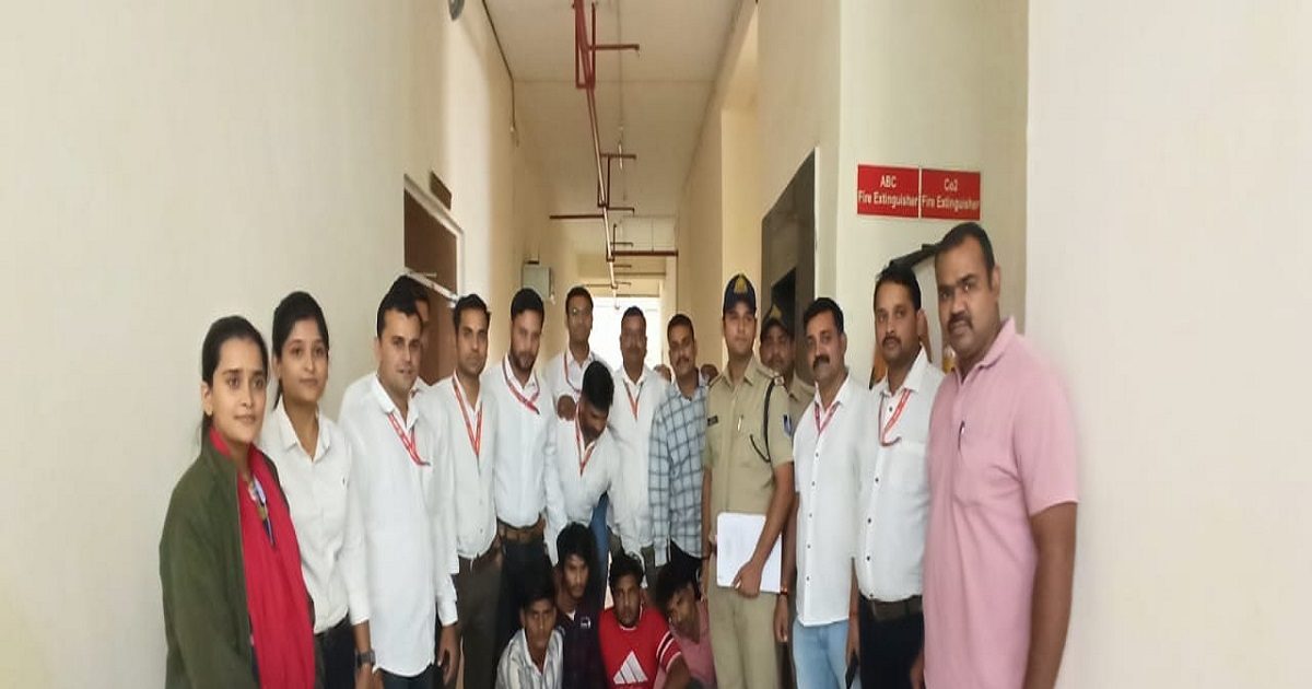सेक्सटॉर्शन गैंग का पर्दाफाश चार आरोपी गिरफ्तार इन्हींं से तंग आकर