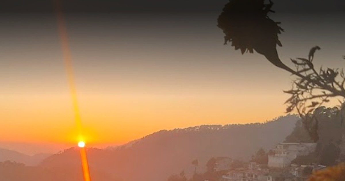 नैनीताल के दिलकश नजारों में से एक है ढलते हुए सूरज को देखना, जानें कहां ...