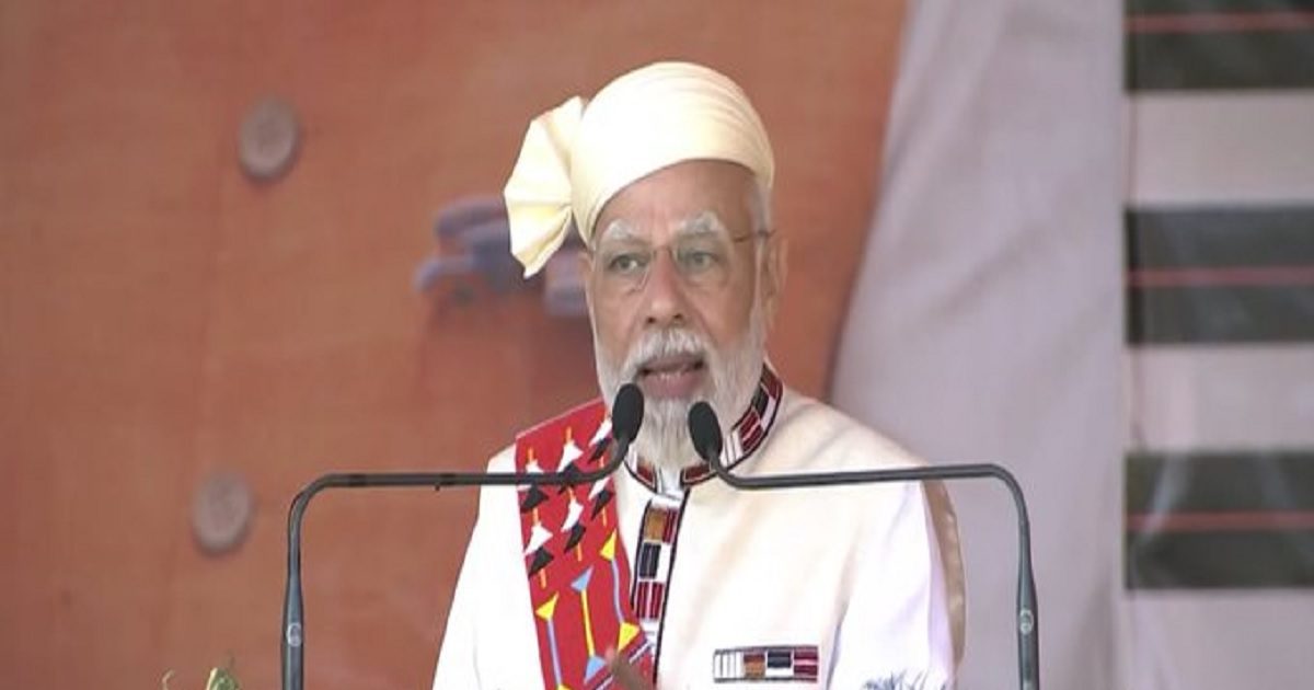 अरुणाचल में एयरपोर्ट का उद्घाटन कर बोले PM मोदी- अटकाना, लटकाना और ... अरुणाचल में एयरपोर्ट का उद्घाटन कर बोले PM मोदी- अटकाना, लटकाना और ...