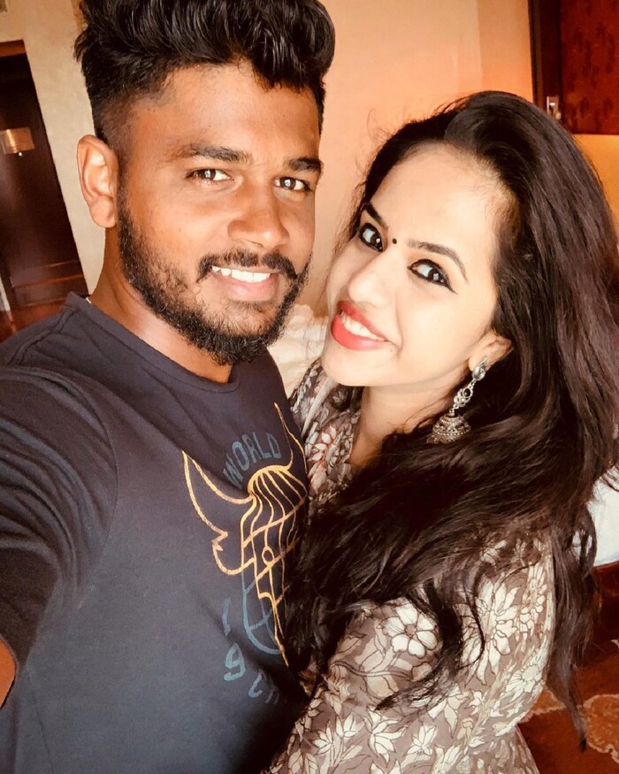 संजू सैमसन की लव स्टोरी शुरू हुई थी फेसबुक से, जानते हैं किसने भेजी थी ...