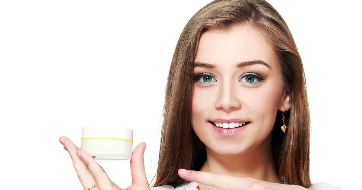 सर्दियों में आलमंड और एलोवेरा क्रीम से चेहरे पर आएगा निखार, घर पर ऐसे ...