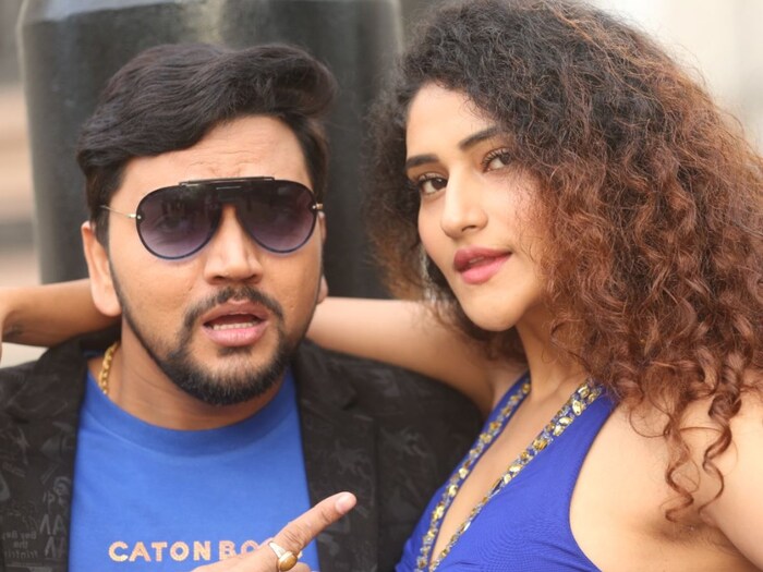 लंदन में ब्रिटिश एक्ट्रेस संग रोमांटिक दिखे भोजपुरी स्टार गुंजन सिंह ...