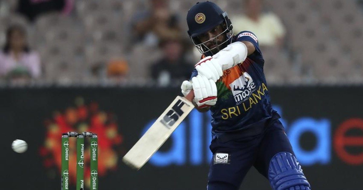 VIDEO: तेज गेंदबाज उमरान मलिक को छक्का जड़... श्रीलंकाई बैटर ने पूरा ...