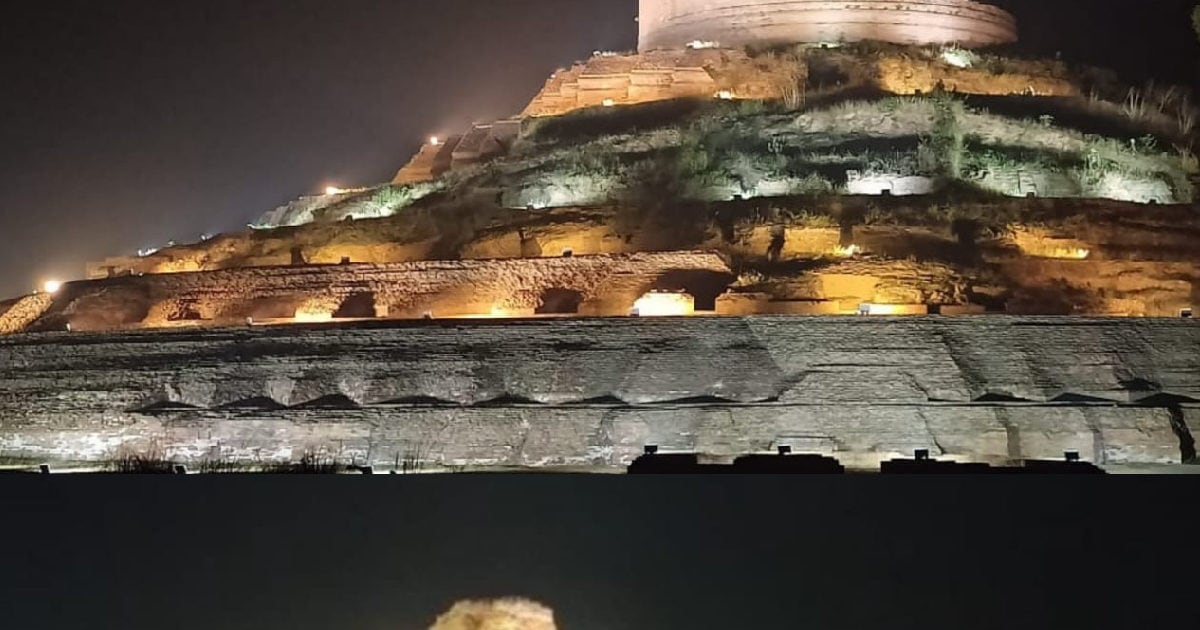 बिहार: जगमग हुआ विश्व का सबसे ऊंचा केसरिया बौद्ध स्तूप, 7 दिनों तक ...